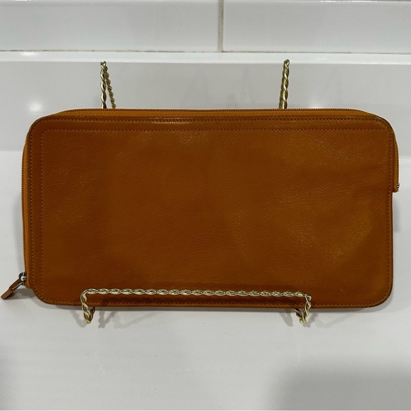 Levenger | Bags | Levenger Full Grain Leather 34 Zip Around Wallet ...